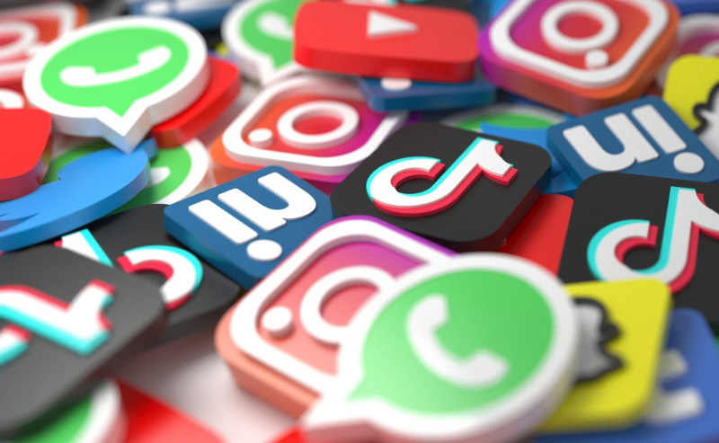 SOCIAL NETIQUETTE - Stretto di Messina S.p.A.